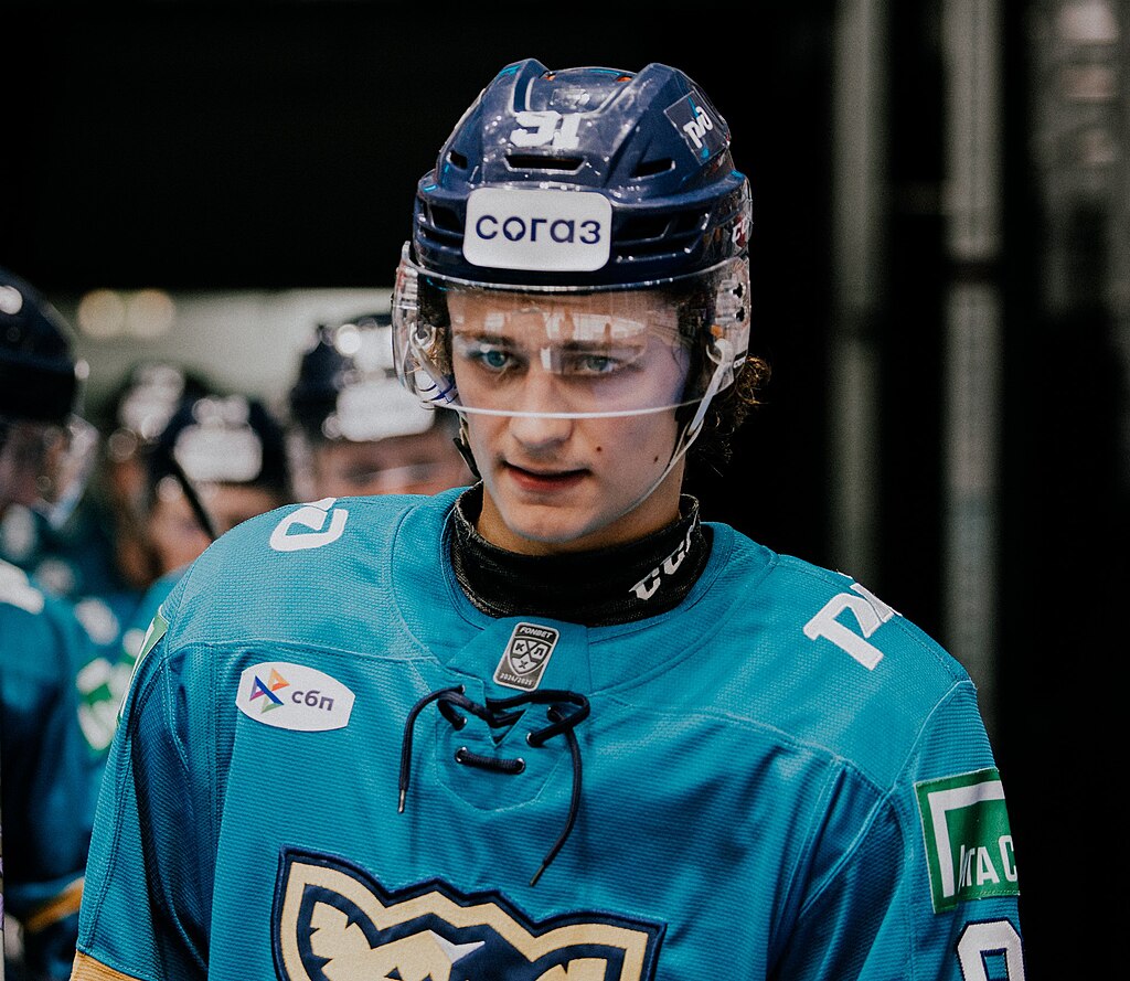 Cut-Resistant Hockey Base Layers - The Stick Guru